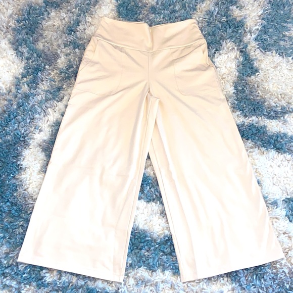 zuda | Pants & Jumpsuits | Zuda Zmove Wide Leg Crop Pant Sand | Poshmark